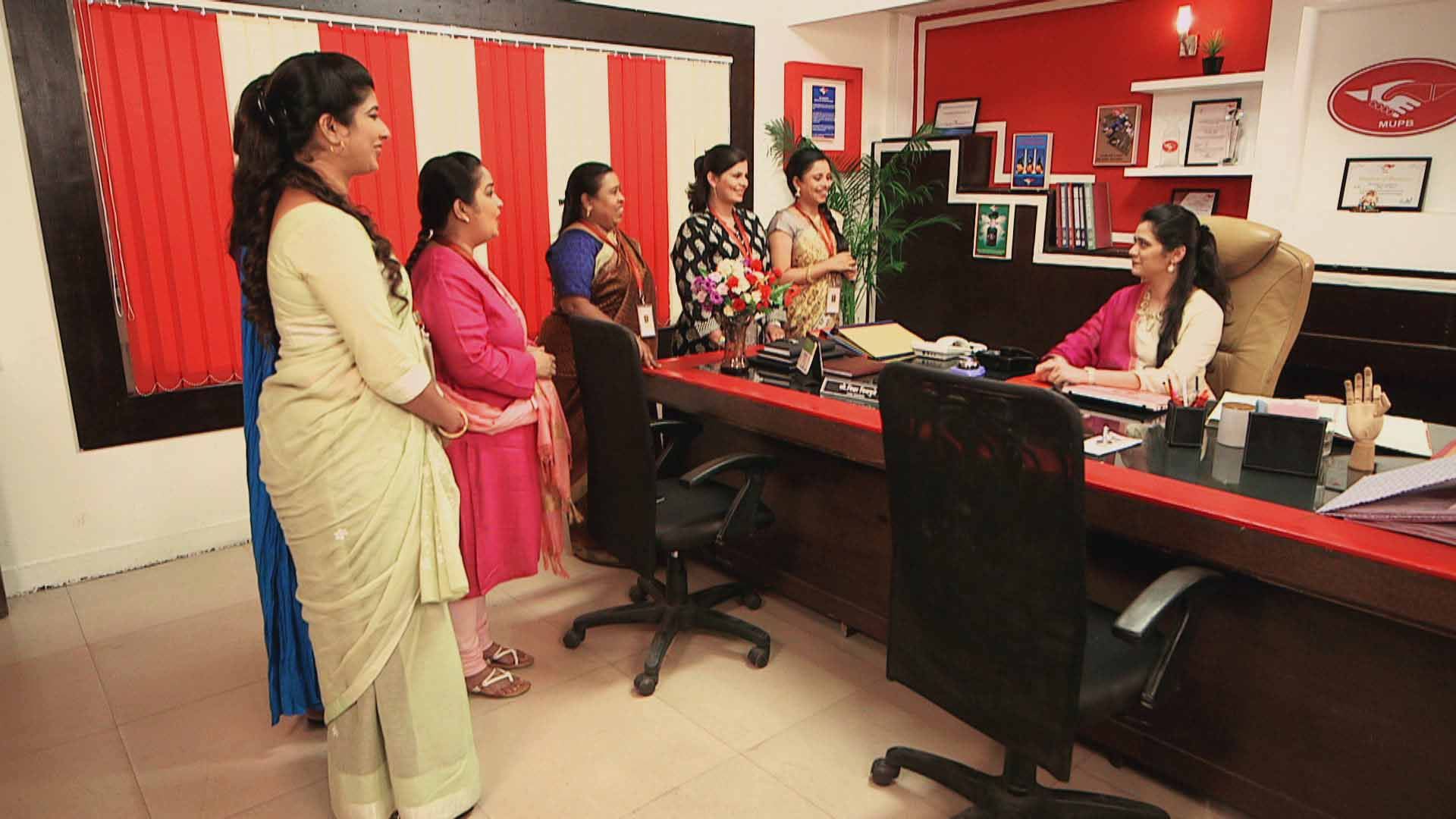 Watch Vidya Surprises Shinde Online