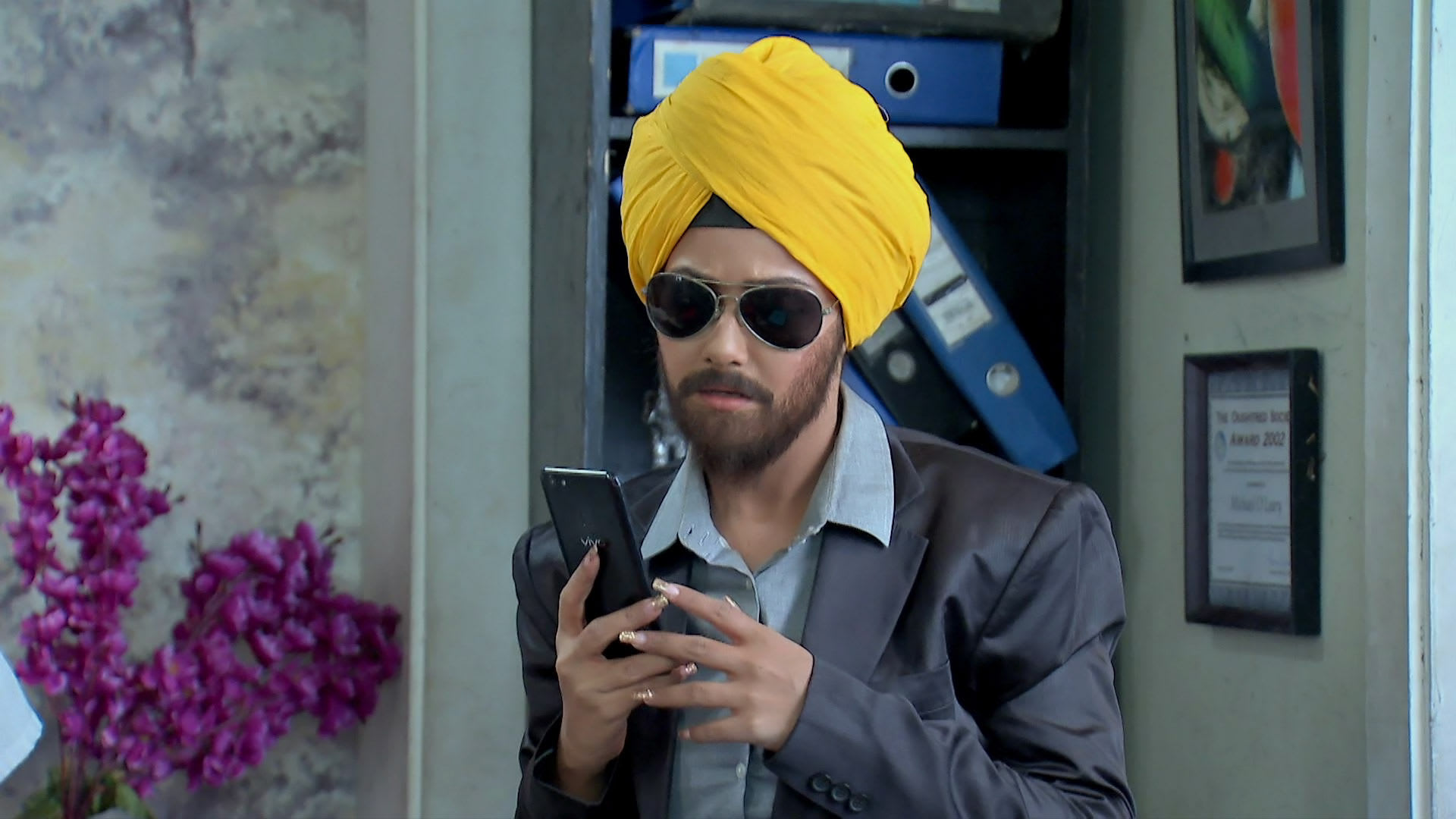 Watch Khoka Babu S12 Episode 158 on JioHotstar