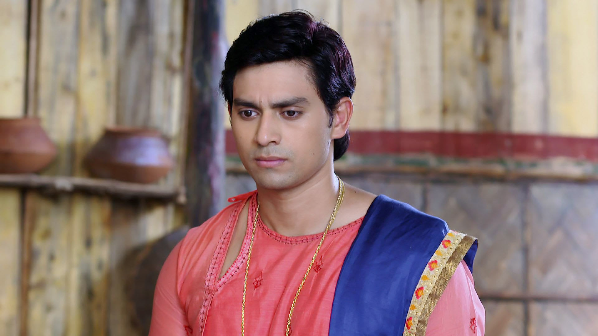 Watch Debi Choudhurani S1 Episode 21 on JioHotstar