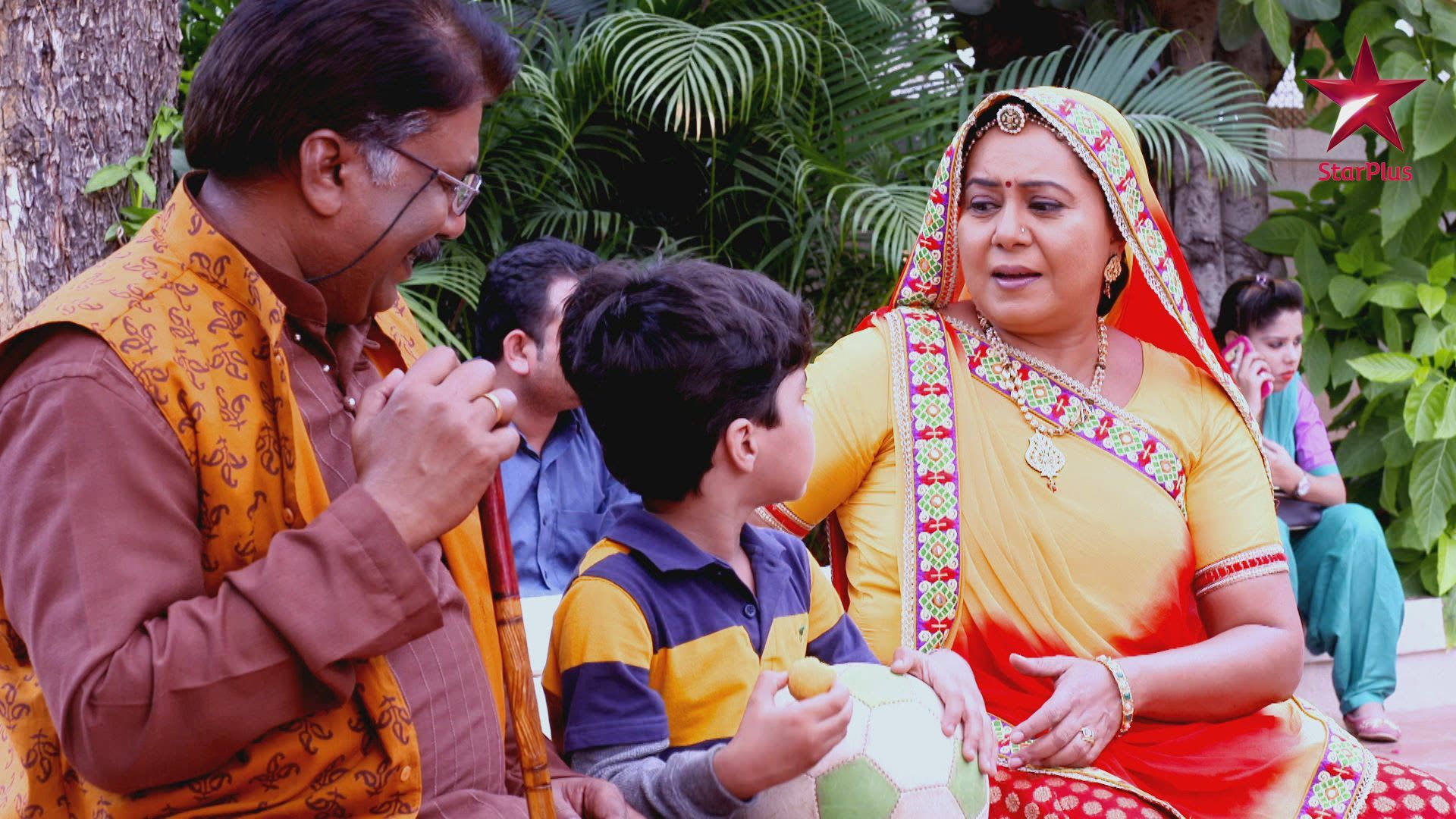 Watch Diya Aur Baati Hum S19 Episode 18 on JioHotstar