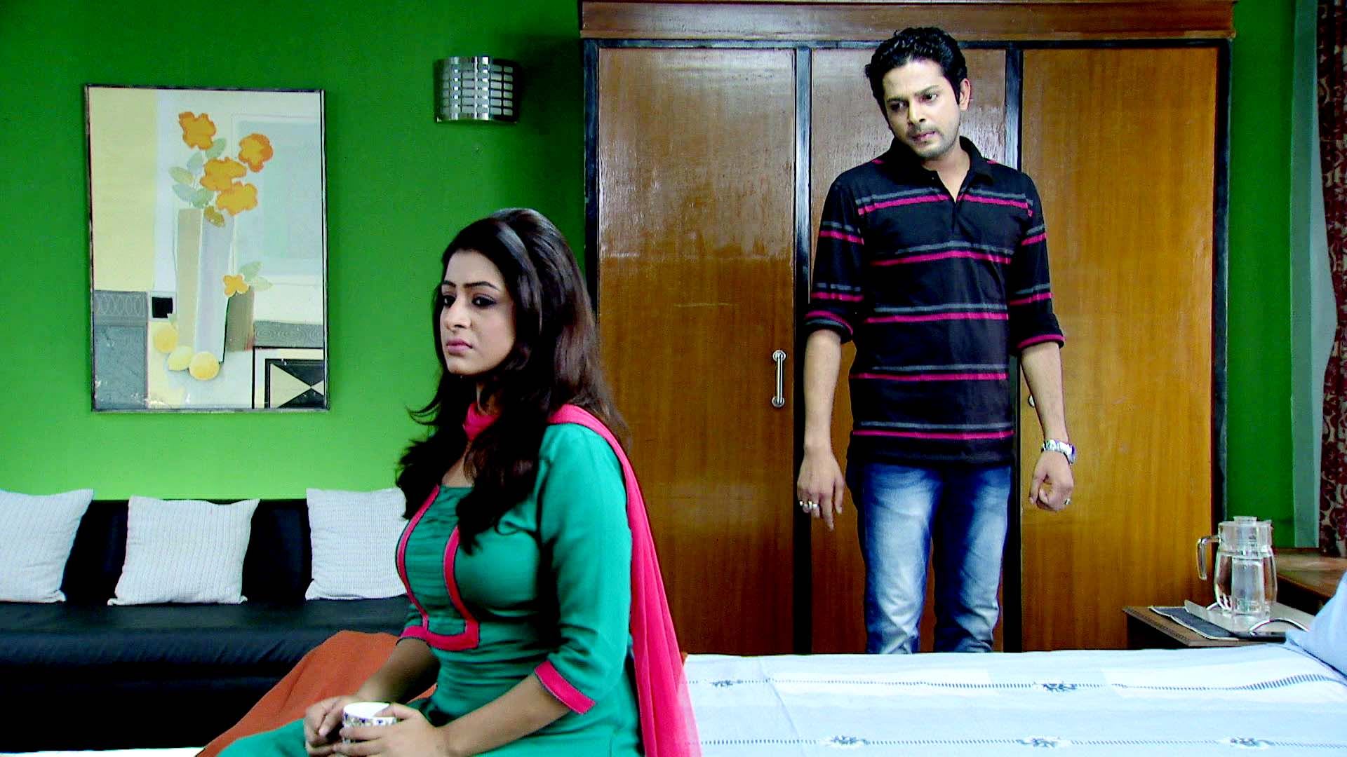 Watch Milon Tithi S9 Episode 1 on JioHotstar