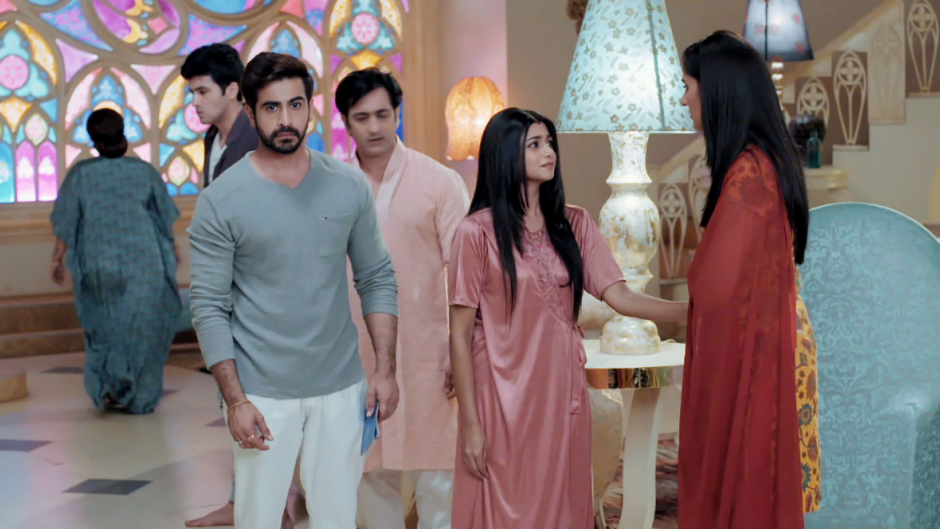 Watch Jiji Maa Episode 220 on JioHotstar