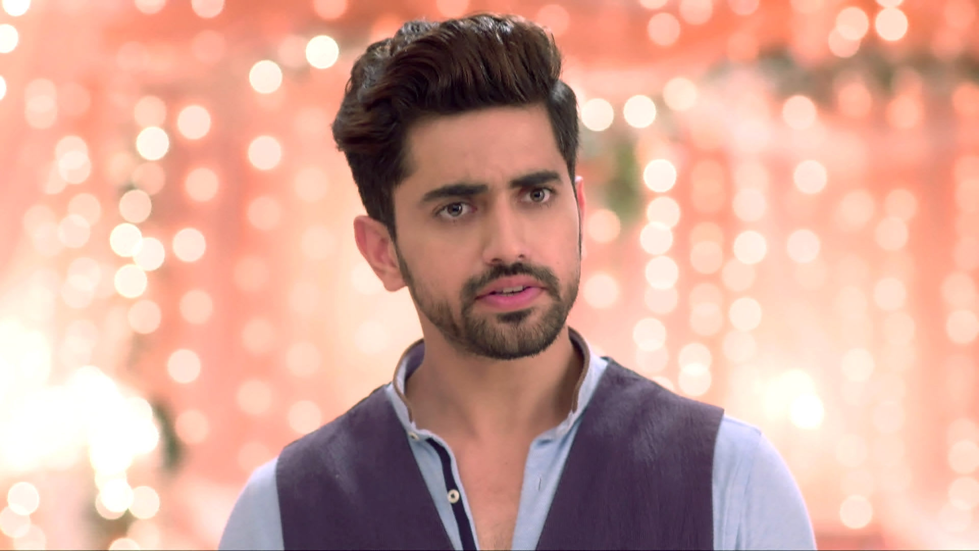 Watch Vezhambal S1 Episode 98 on JioHotstar