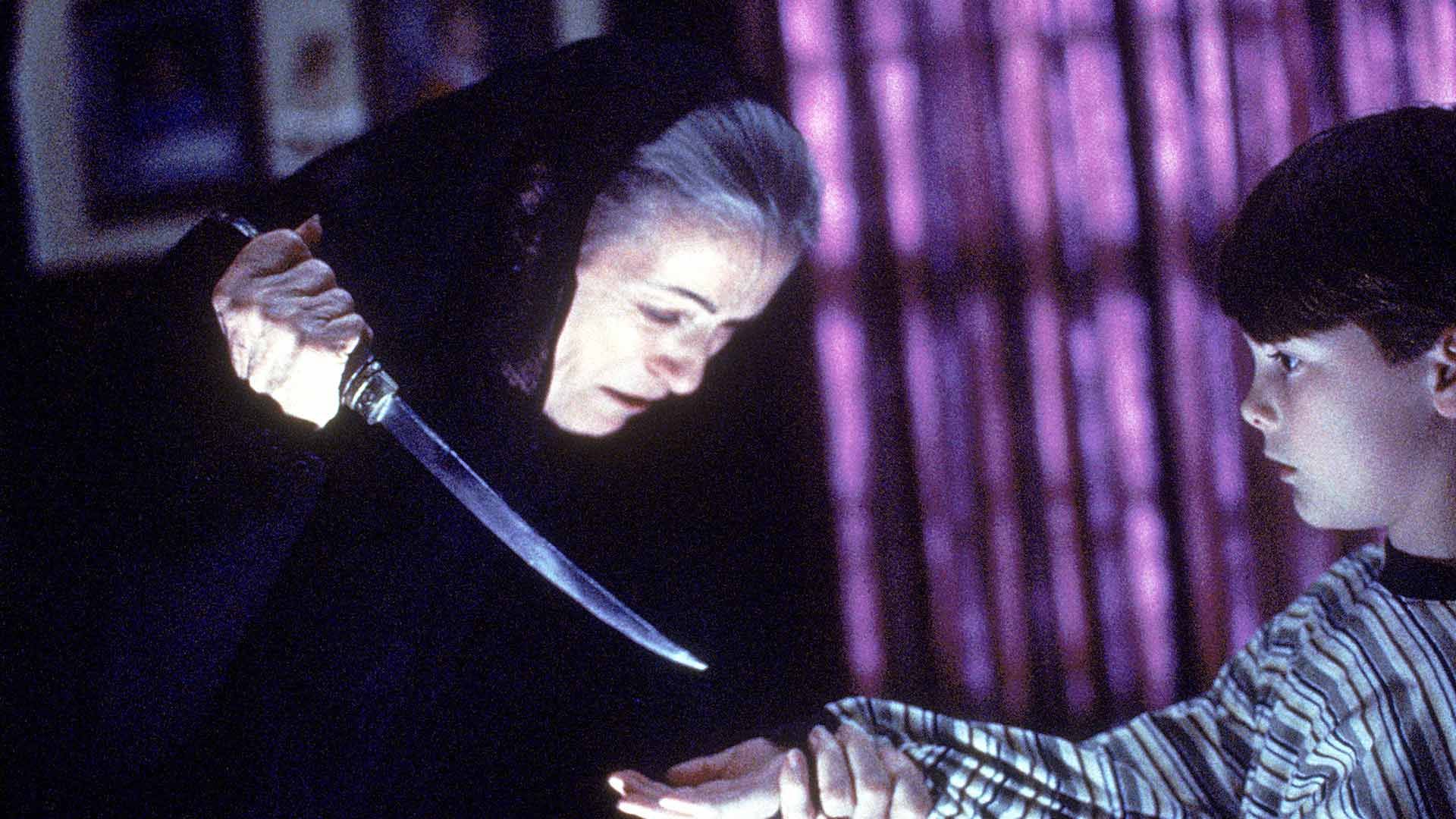 Nonton Calusari Season 2 Episode 21 - Calusari di Disney+