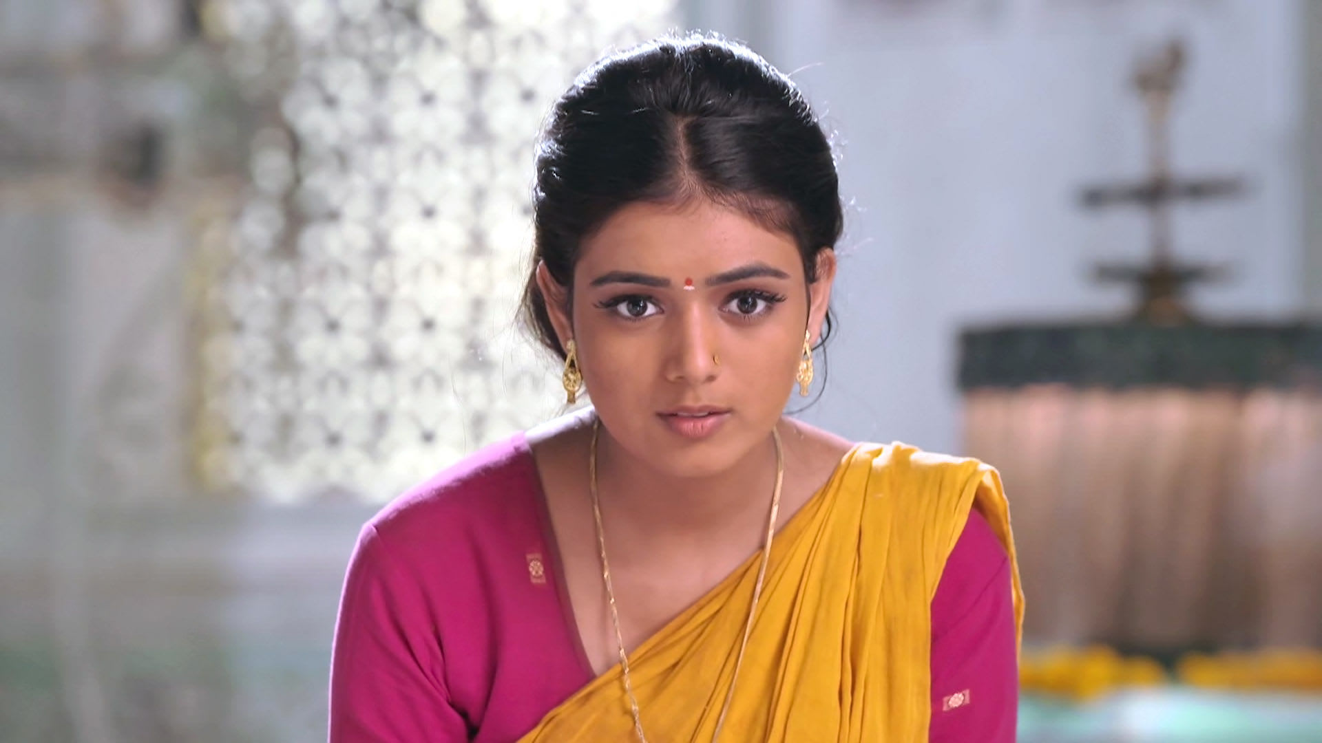 Watch Mayavi Maling S1 Episode 93 on JioHotstar