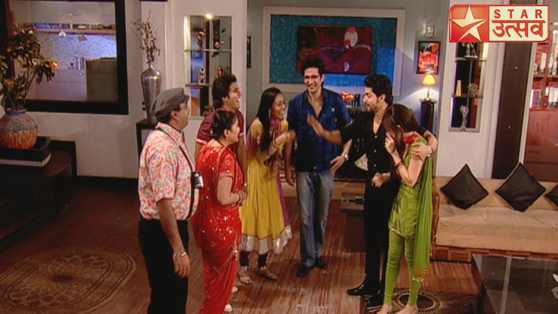 Stream geet-hui-sabse-parayi Online | Watcho