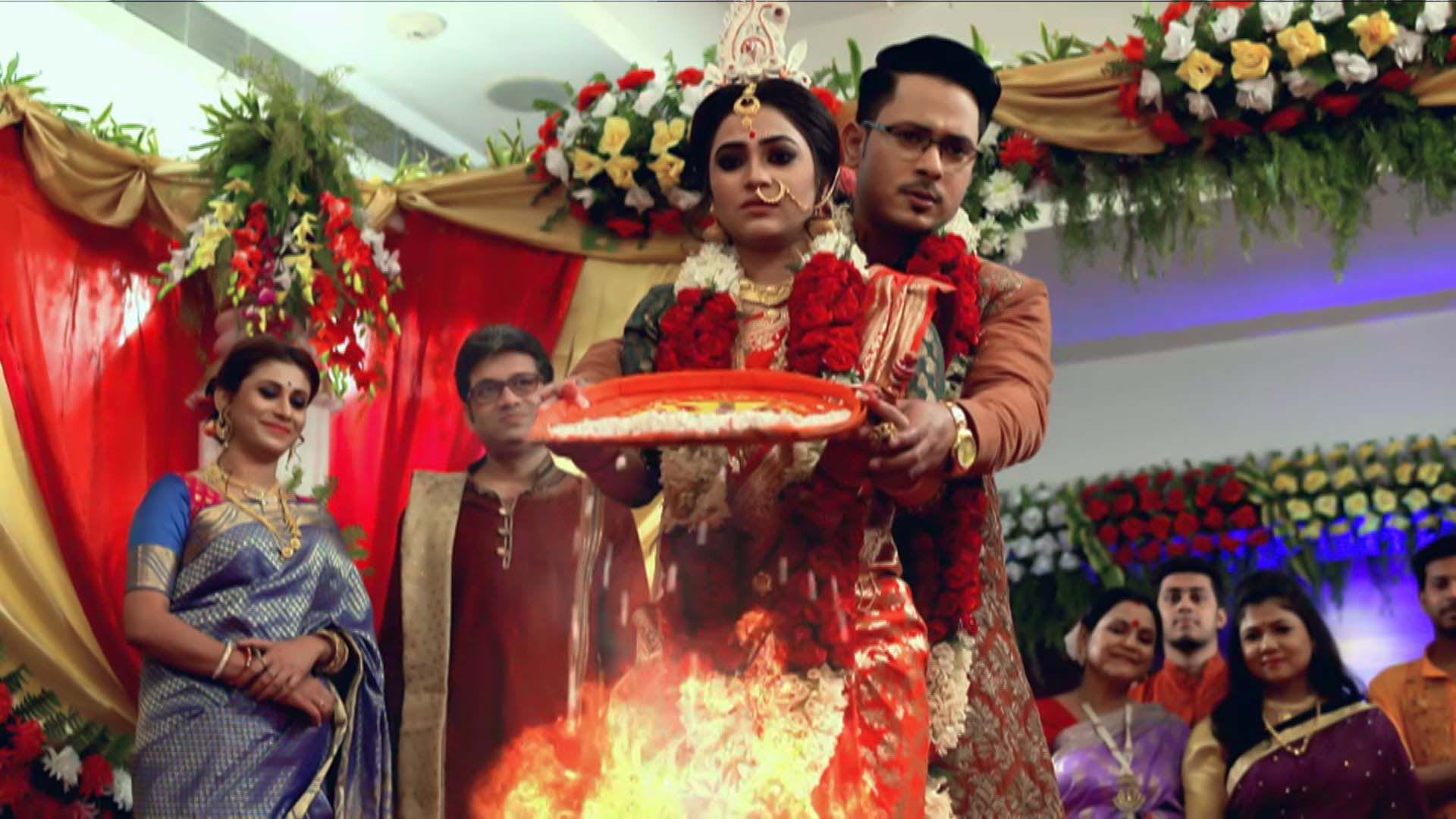 Watch Mayar Badhon S2 Episode 11 on JioHotstar