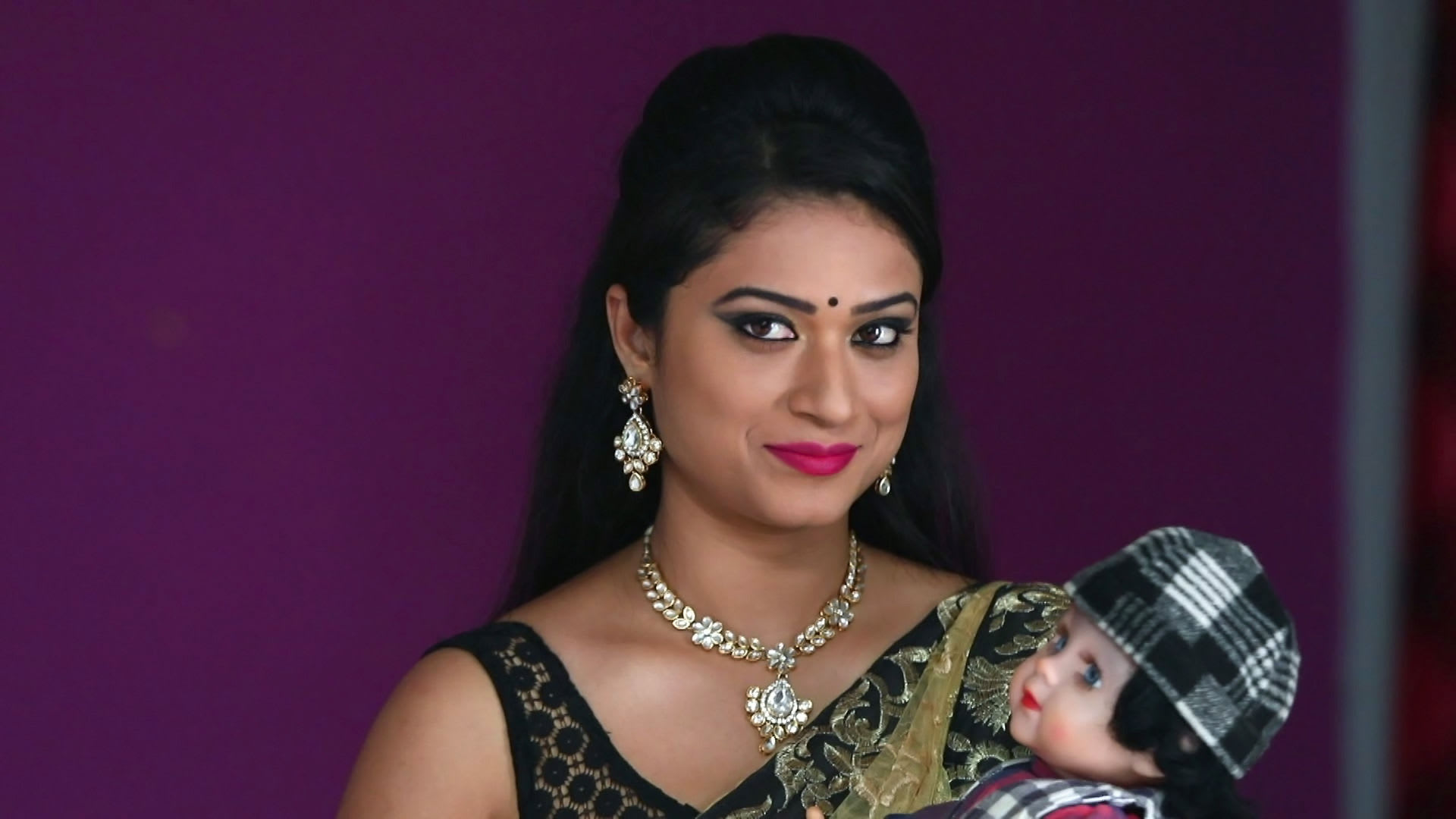 Watch Neeli is with Tulasi! Online
