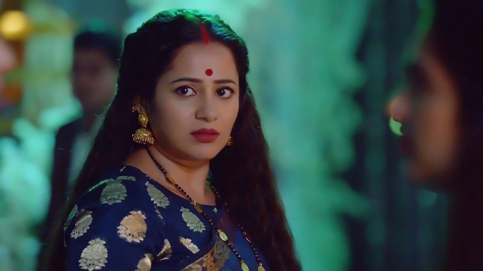Watch Nazar S1 Episode 16 on JioHotstar