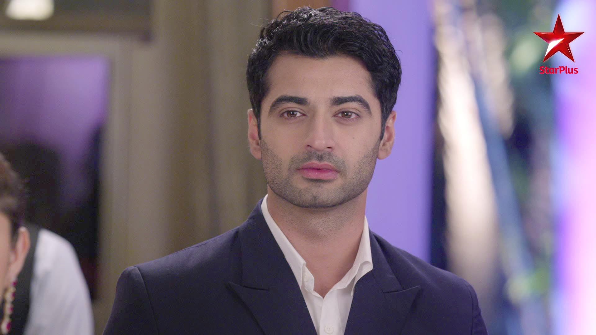 Watch Dahleez S1 Episode 3 on JioHotstar