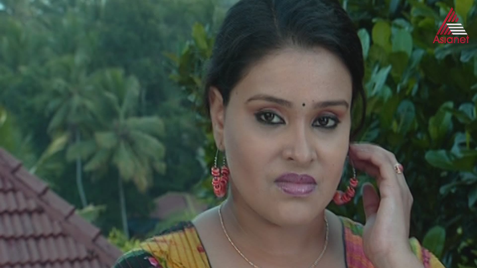 Watch Chandanamazha Episode 51 on JioHotstar