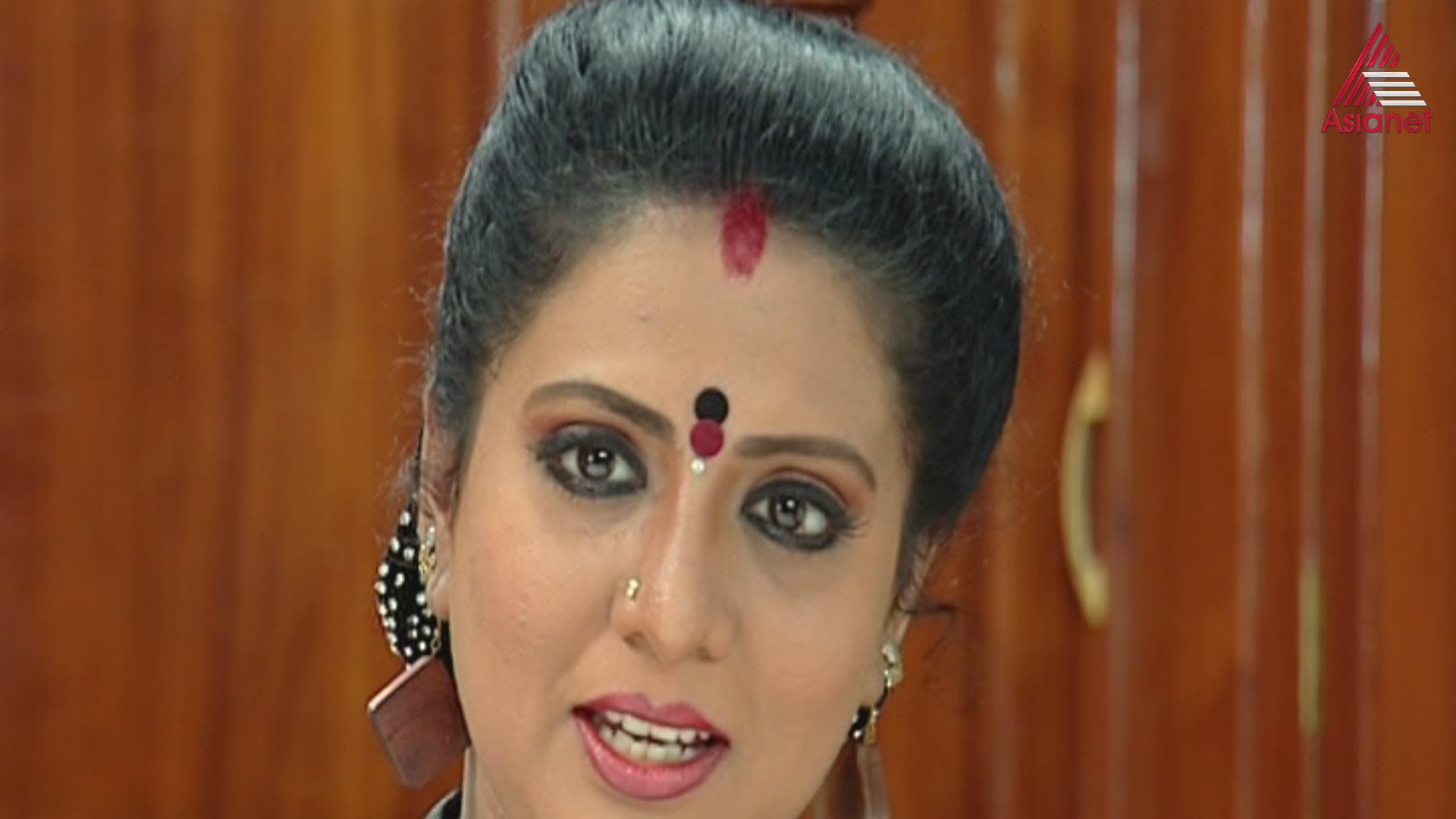 Watch Chandanamazha S3 Episode 11 on JioHotstar