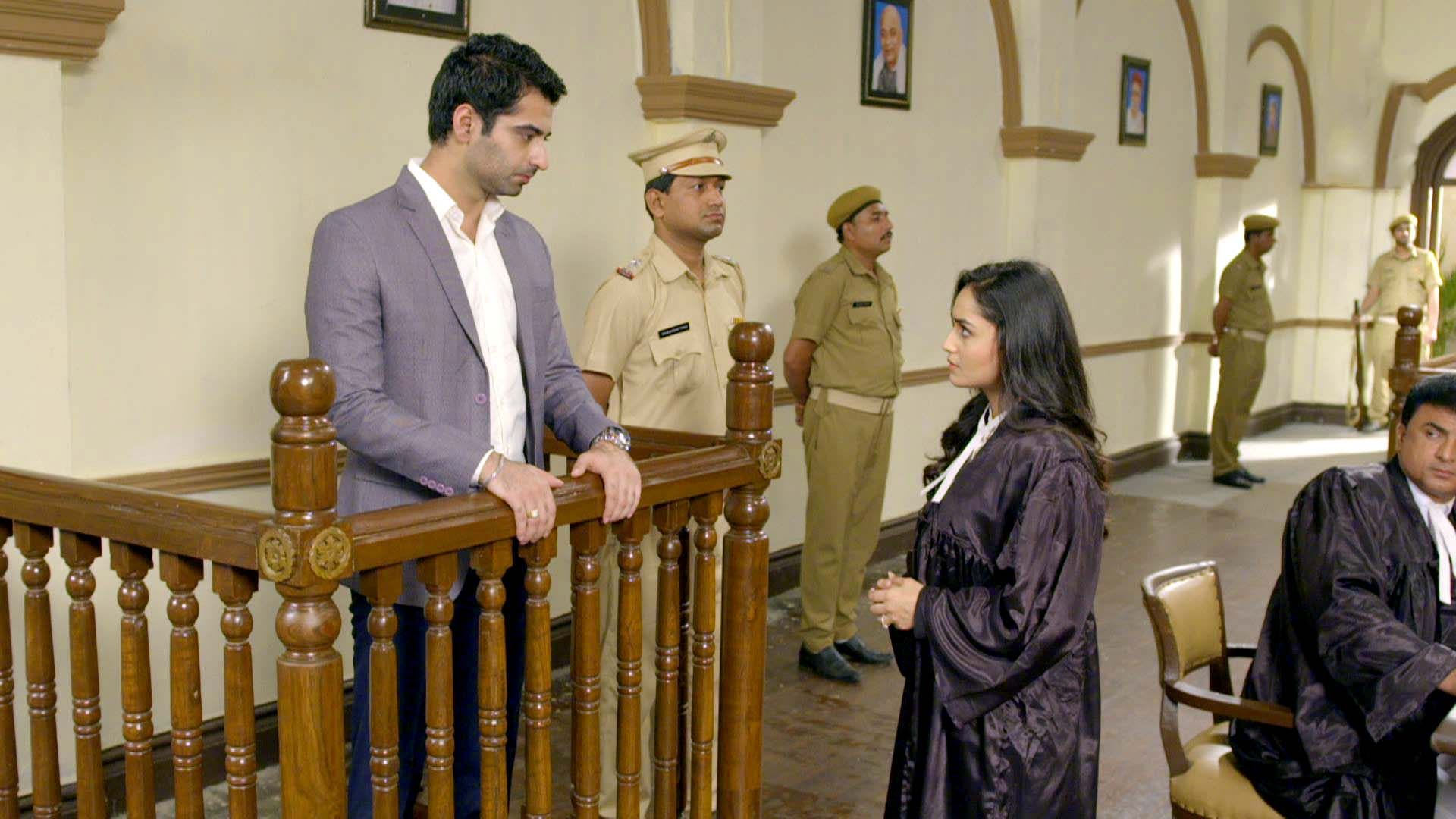 Watch Dahleez S2 Episode 38 on JioHotstar