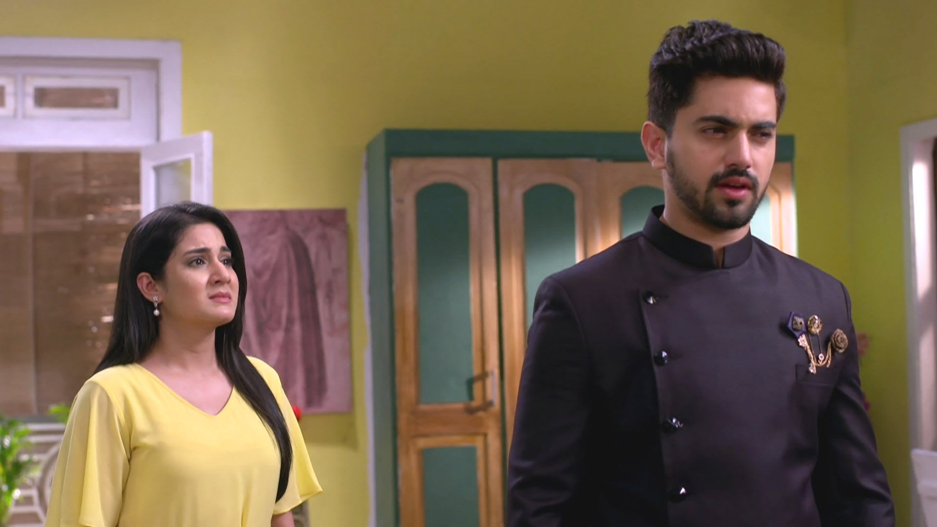 Watch Neil Ousts Avni Online