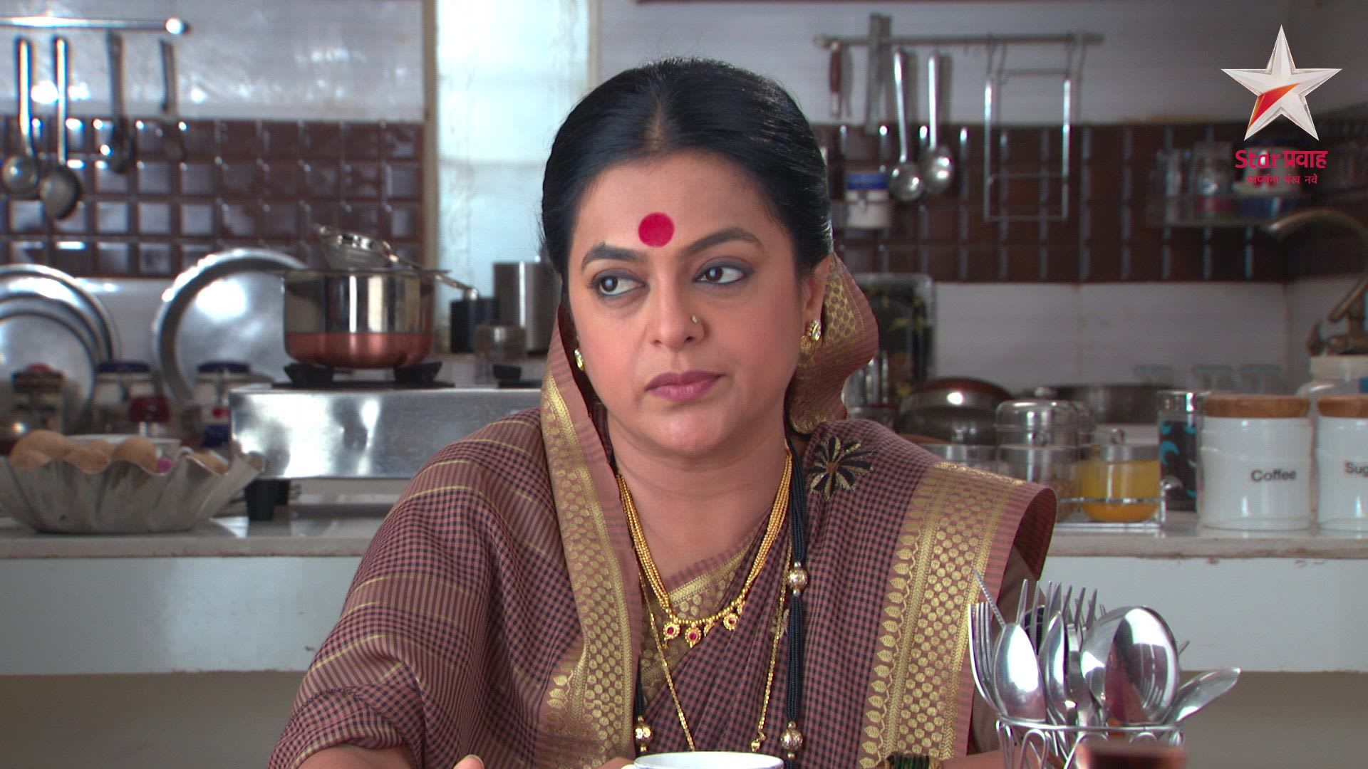 Watch Durva S18 Episode 21 on JioHotstar