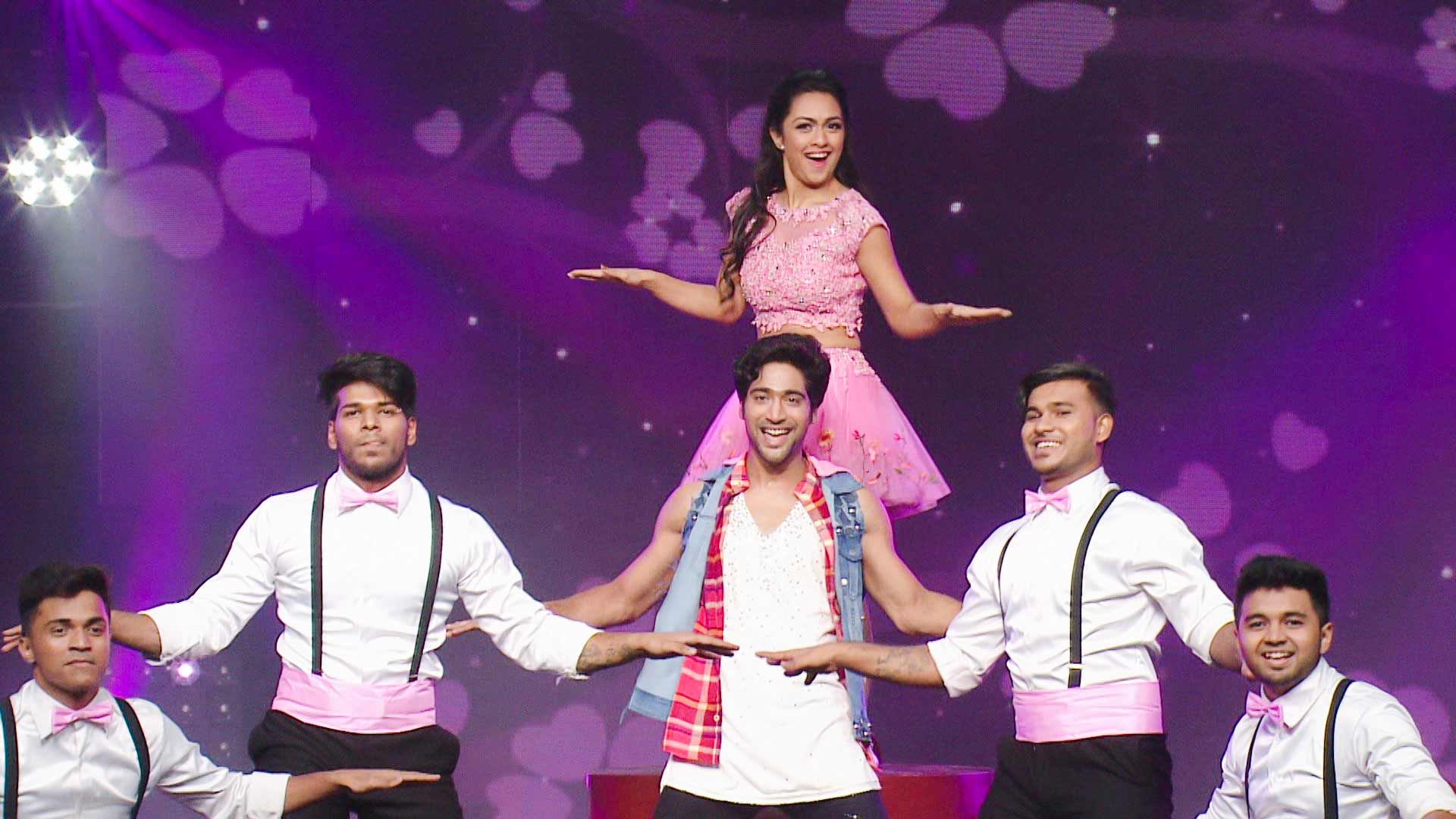 Watch Remo's Task For the Couples Online