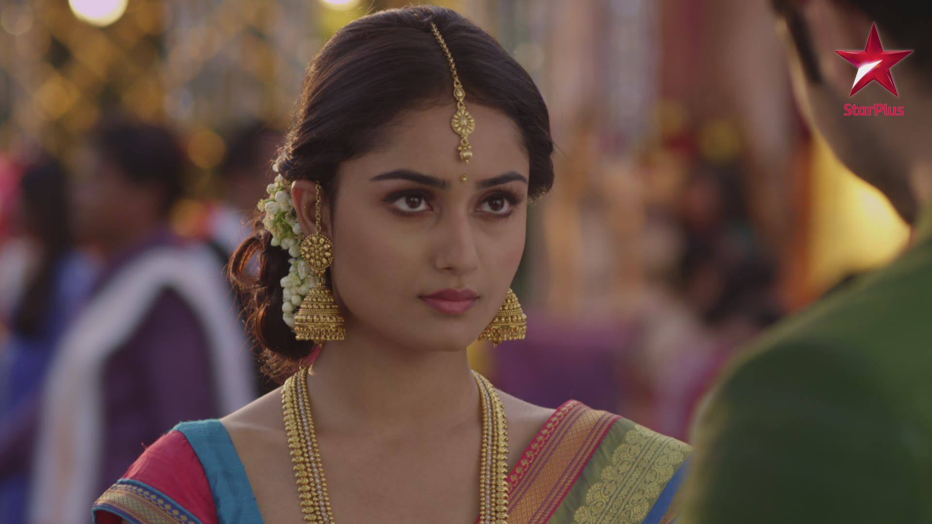 Watch Dahleez S1 Episode 5 on JioHotstar