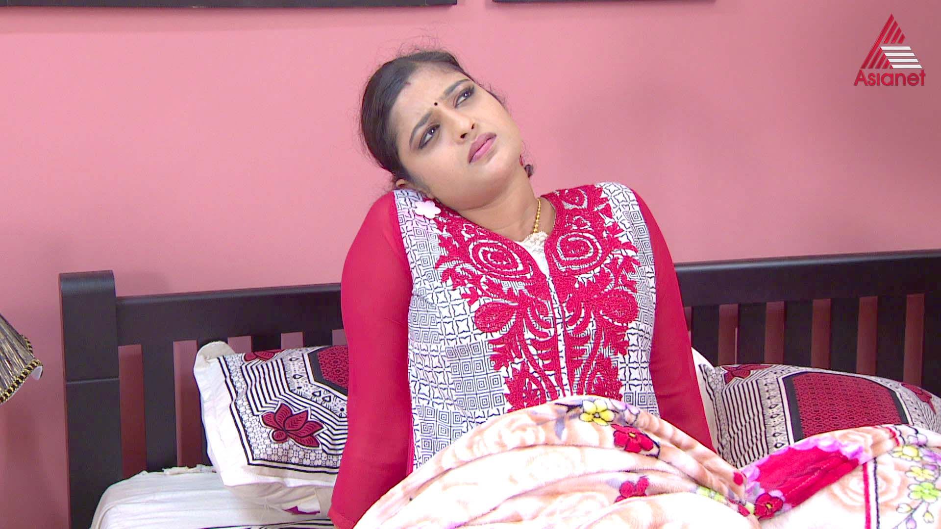 Watch Chandanamazha S16 Episode 53 on Disney+ Hotstar