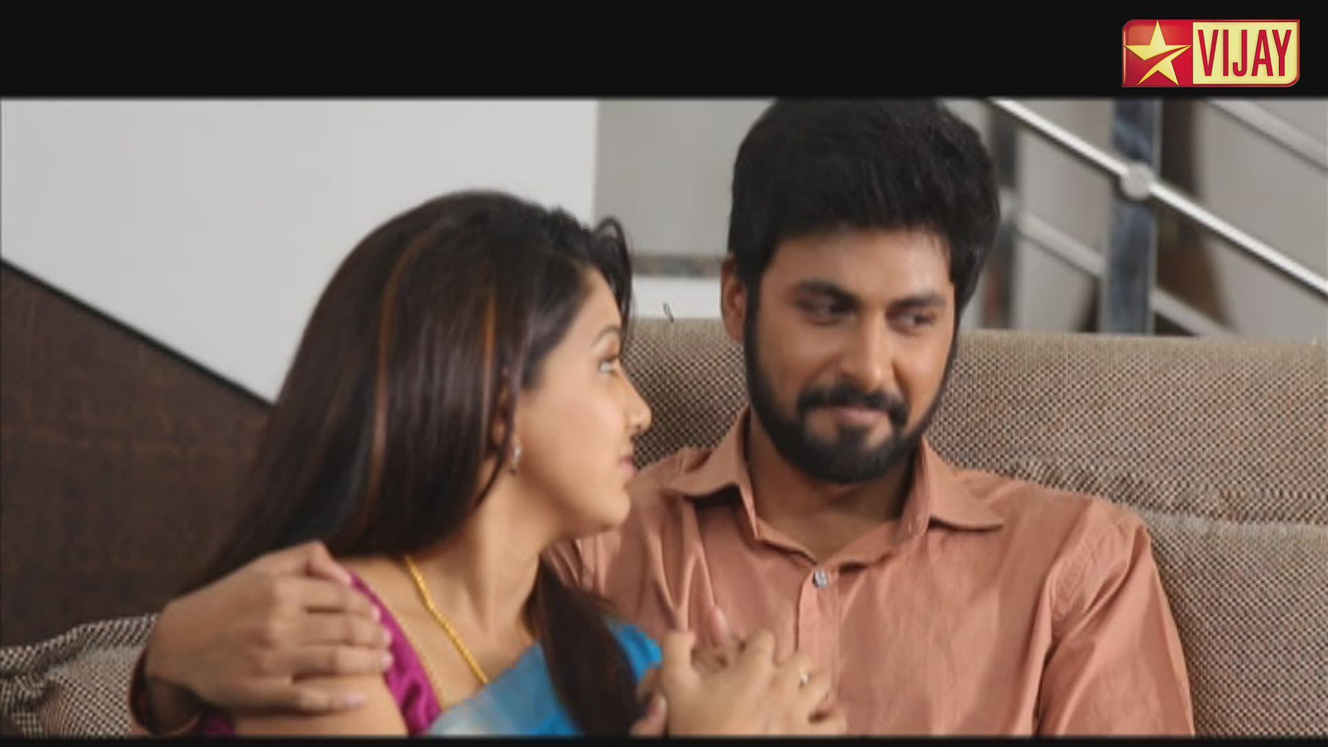 Watch Rettai Vaal Kuruvi S1 Episode 4 on JioHotstar