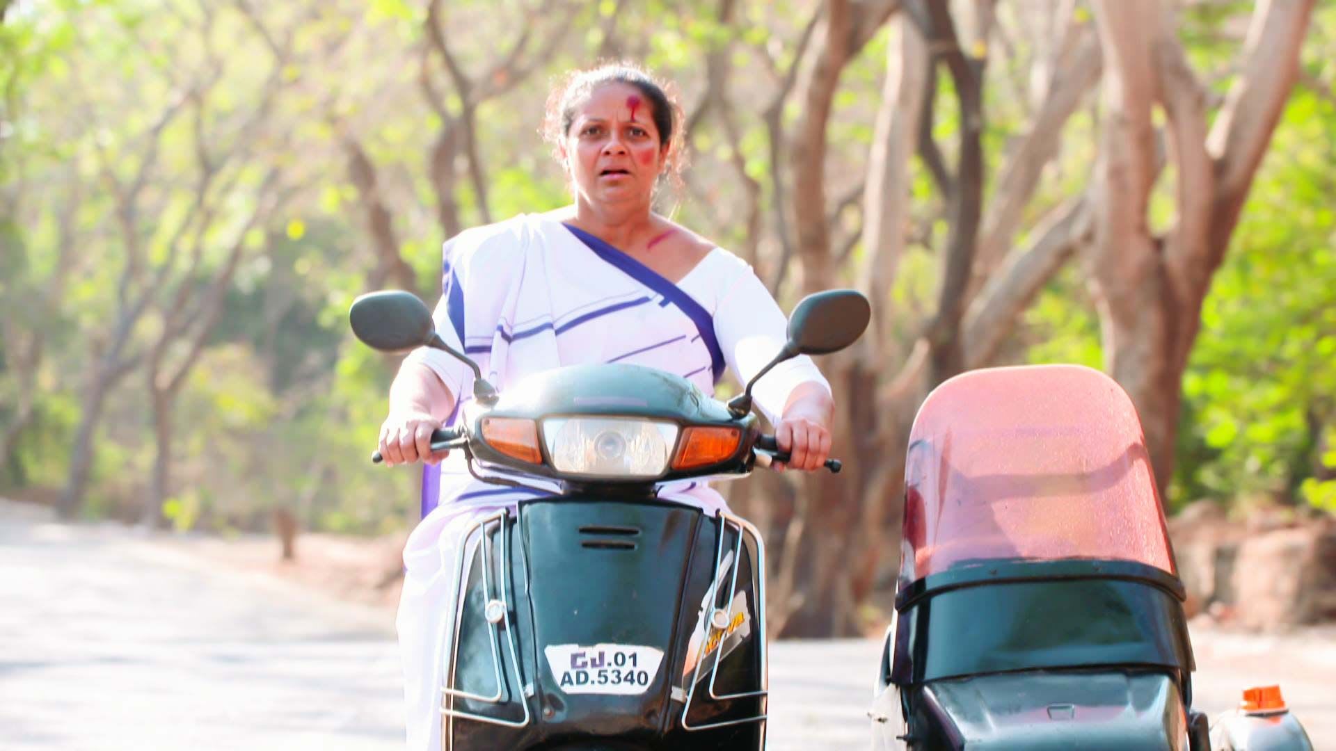 Stream Kokila Escapes! Season 1 Episode 2039 – Kokila Escapes! on Hotstar