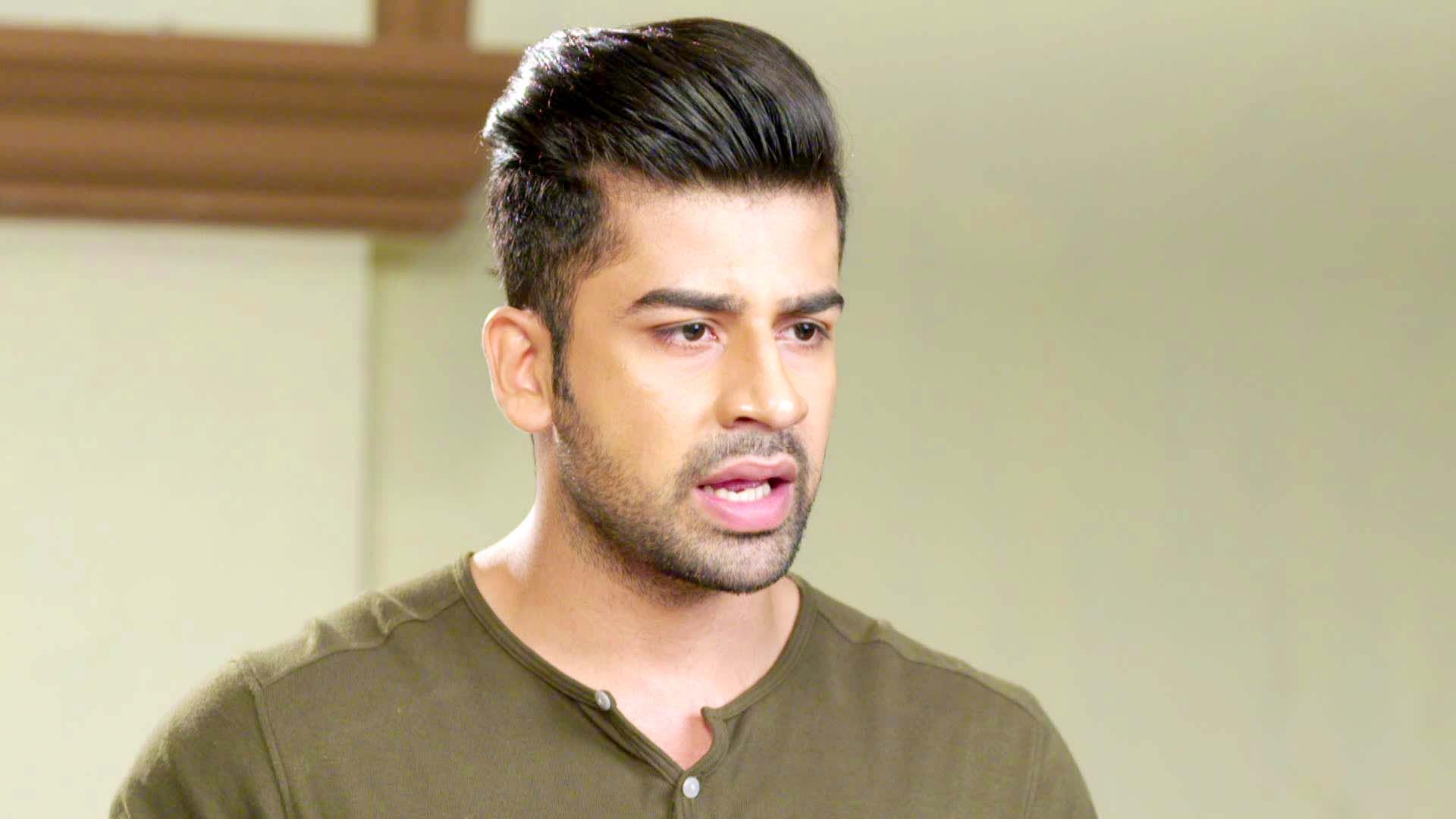 Watch Dahleez Episode 41 on JioHotstar