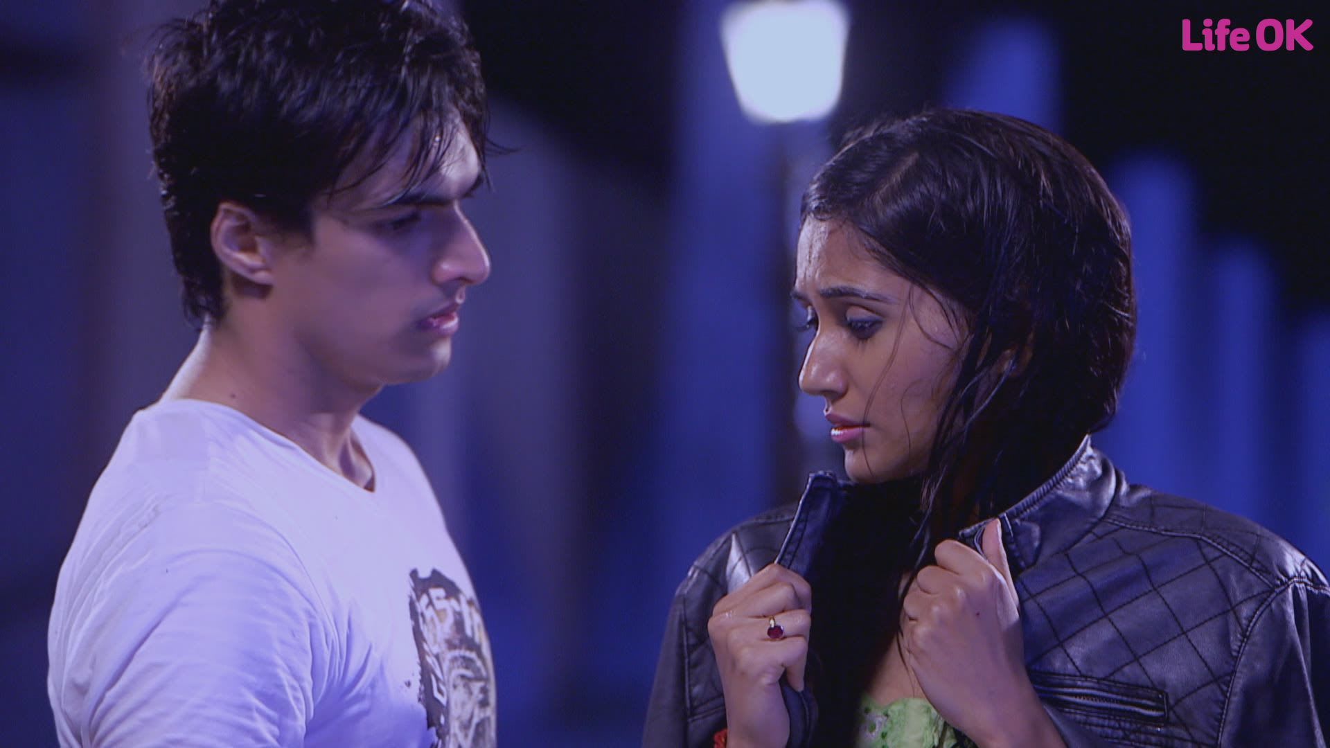 Watch Laxmi-Samar share their feelings Online