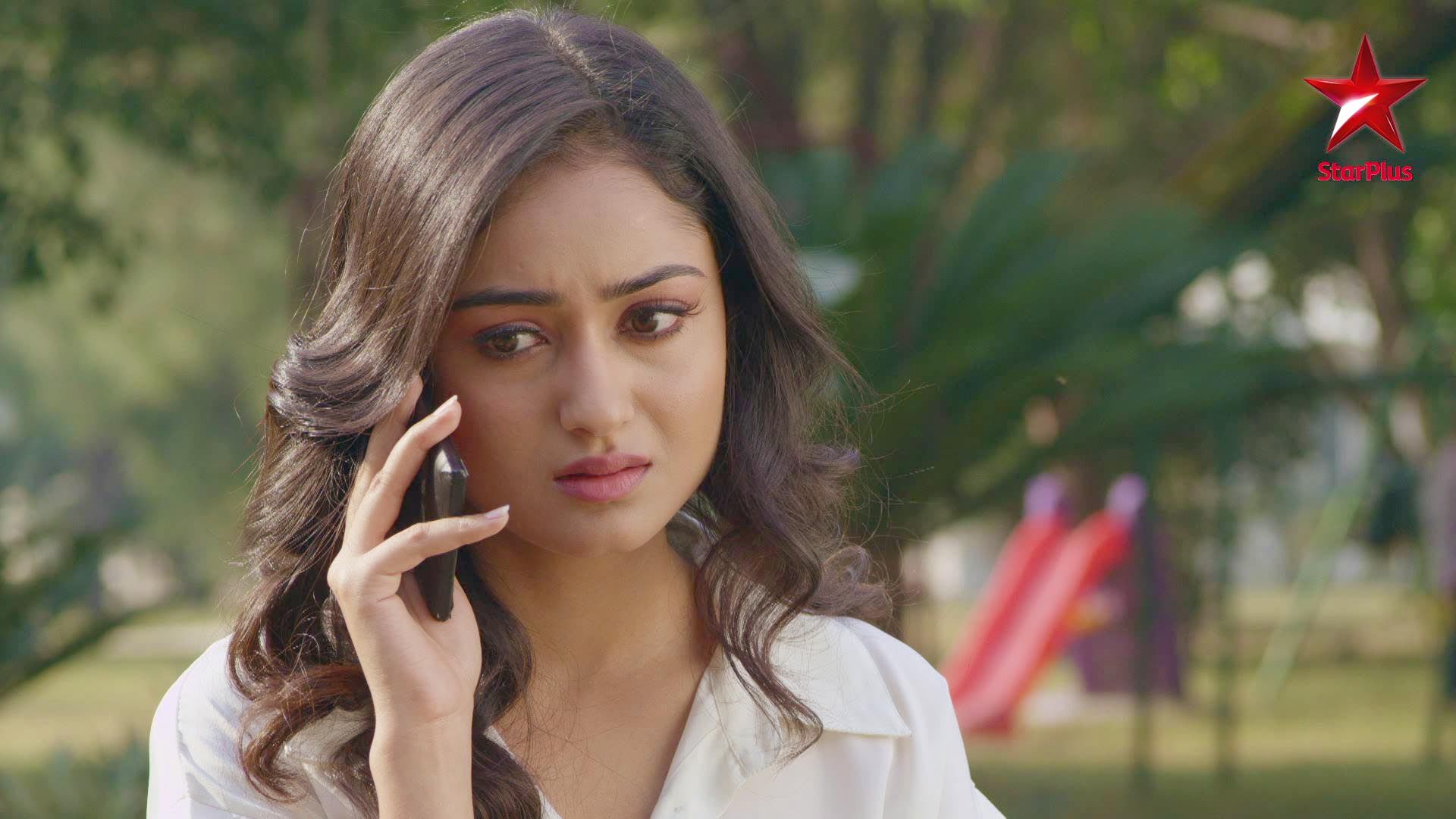 Watch Dahleez S1 Episode 8 on JioHotstar