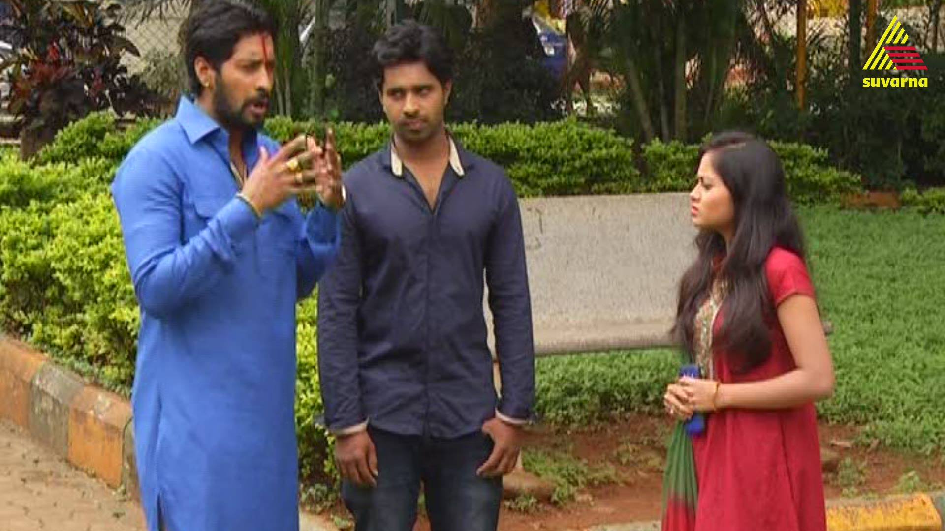 Watch Anthapura S5 Episode 17 on JioHotstar