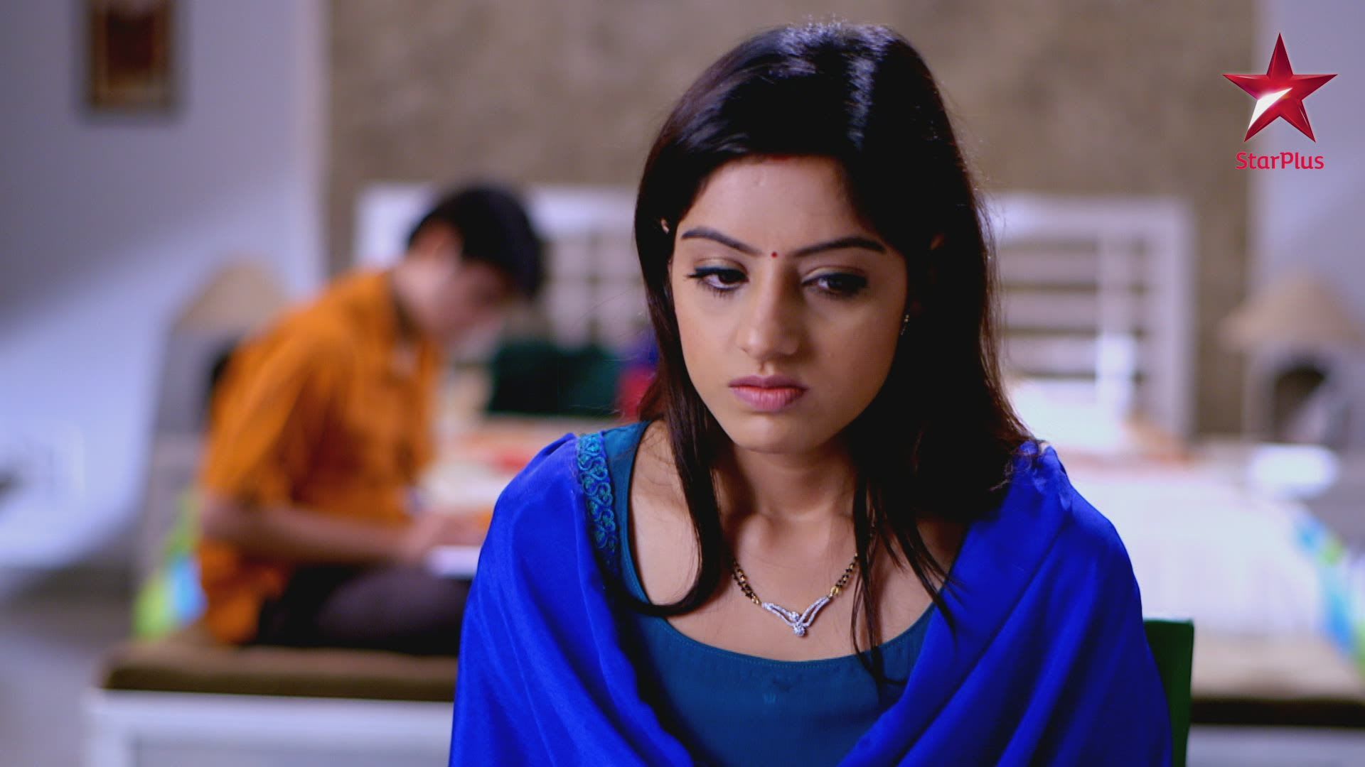 Watch Diya Aur Baati Hum Episode 23 on JioHotstar