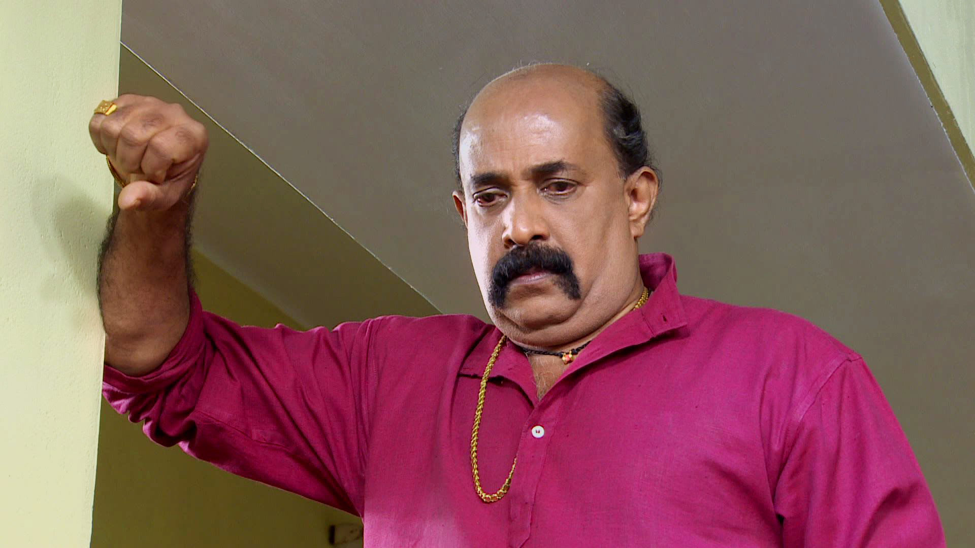 Watch Karuthamuthu S21 Episode 2 on JioHotstar