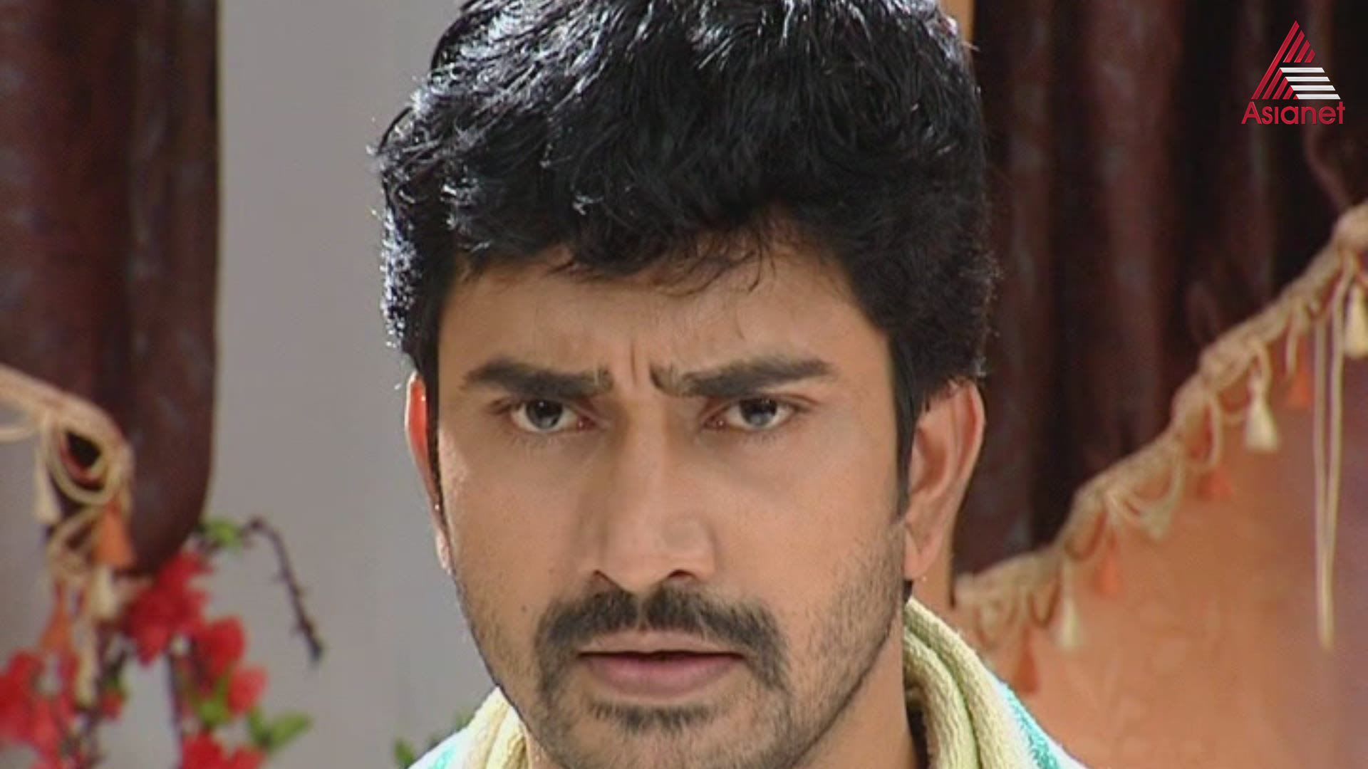 Watch Chandanamazha S10 Episode 21 on JioHotstar