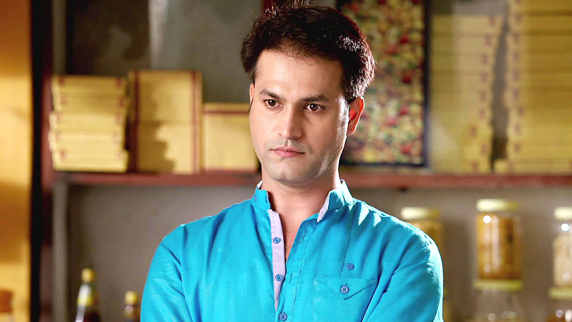 Stream diya-aur-baati-hum Online | Watcho