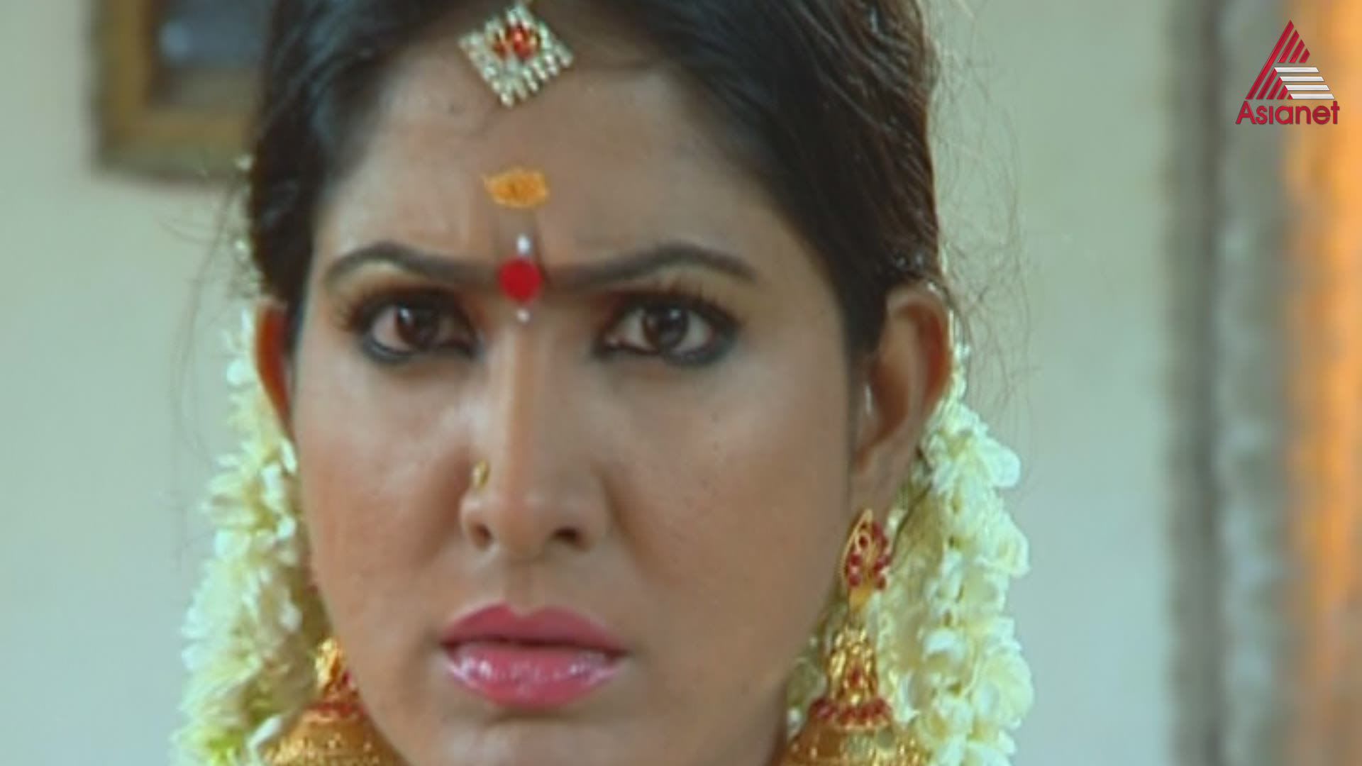 Watch Balaganapathy S5 Episode 17 on JioHotstar