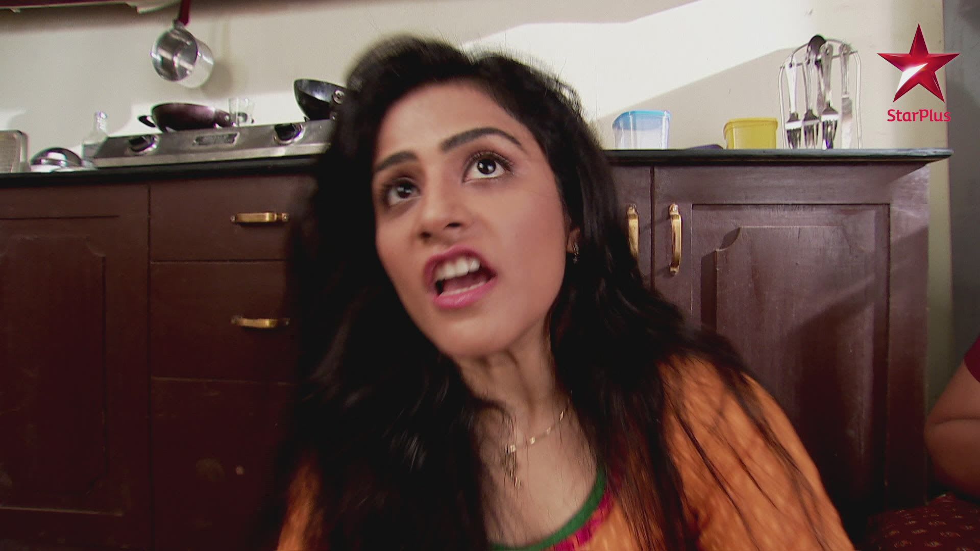 Watch Suhani Si Ek Ladki Episode 10 on JioHotstar