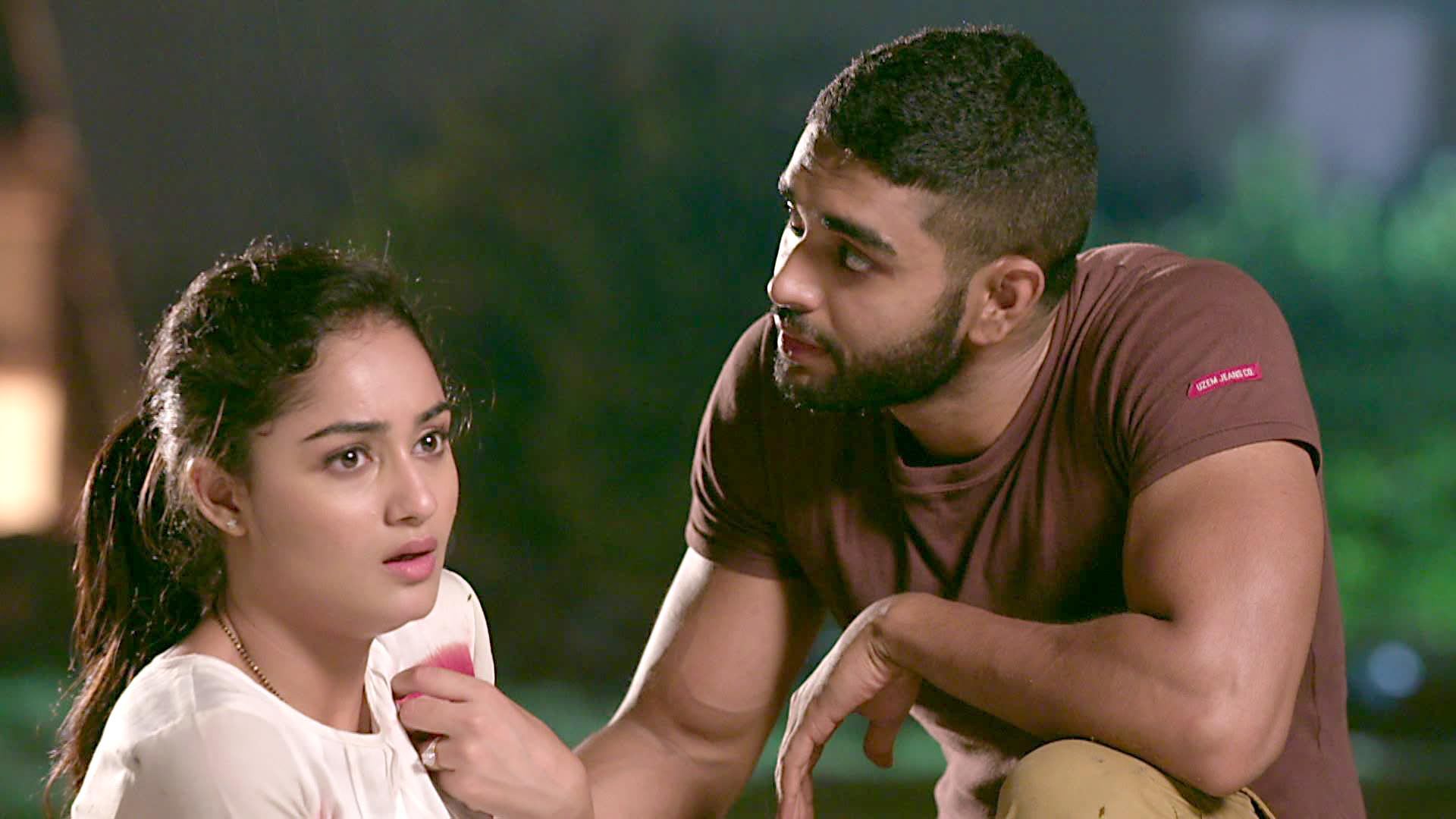 Watch Dahleez S2 Episode 51 on JioHotstar