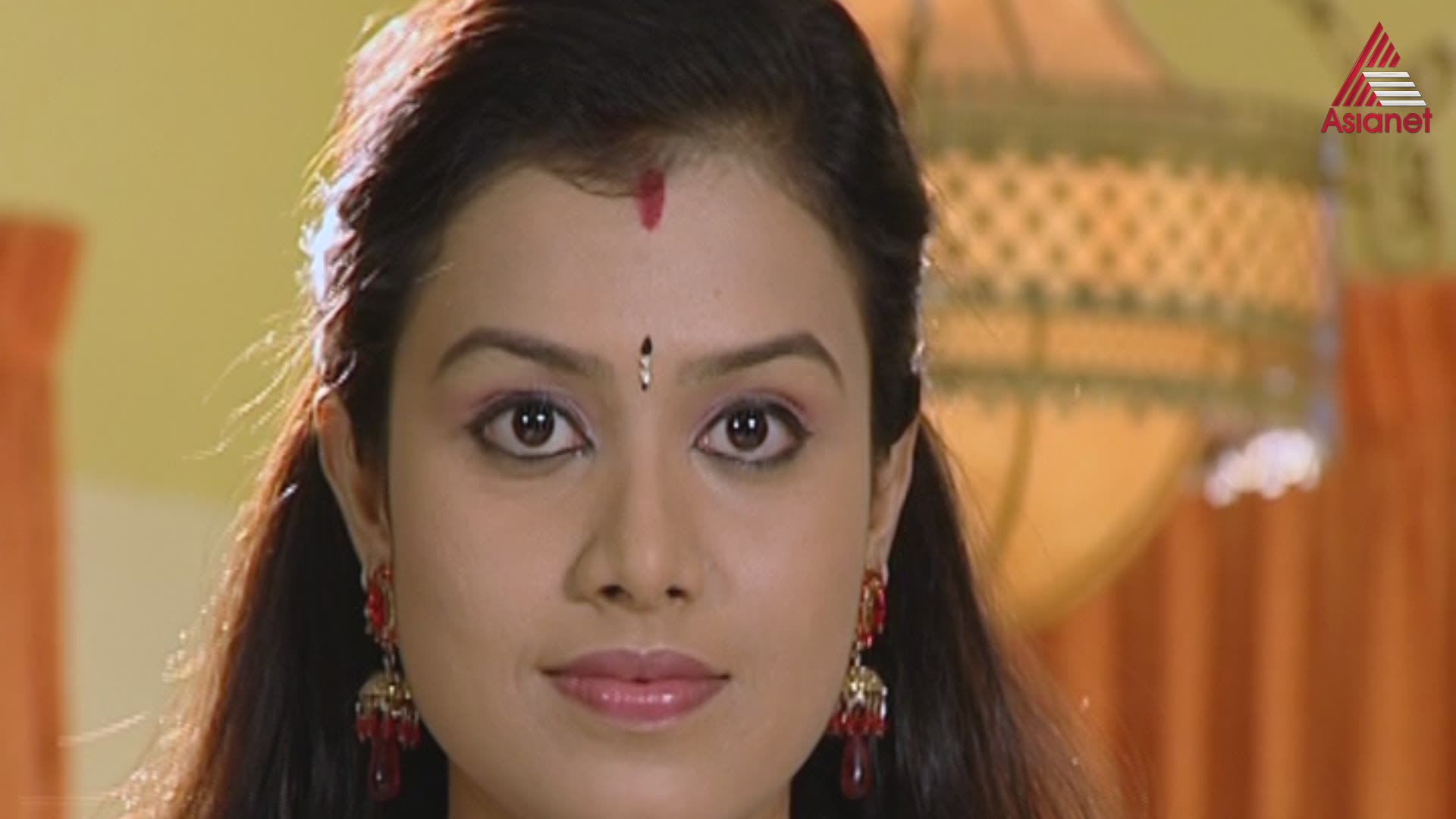 Watch Sthreedhanam S7 Episode 39 on JioHotstar