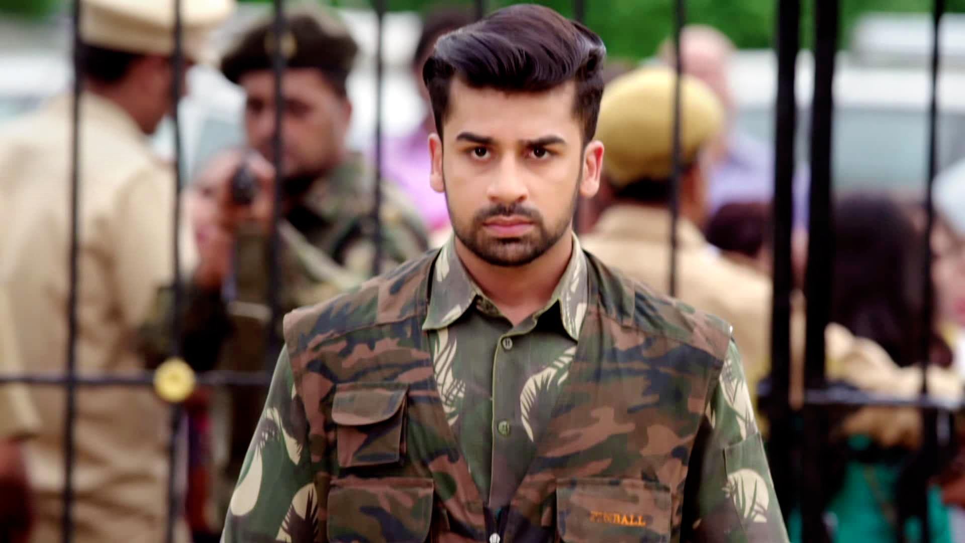 Watch Dahleez S2 Episode 54 on JioHotstar