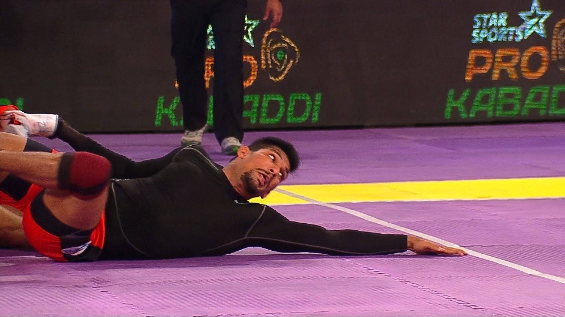 Devadiga loses raid and jersey in a closely-fought point